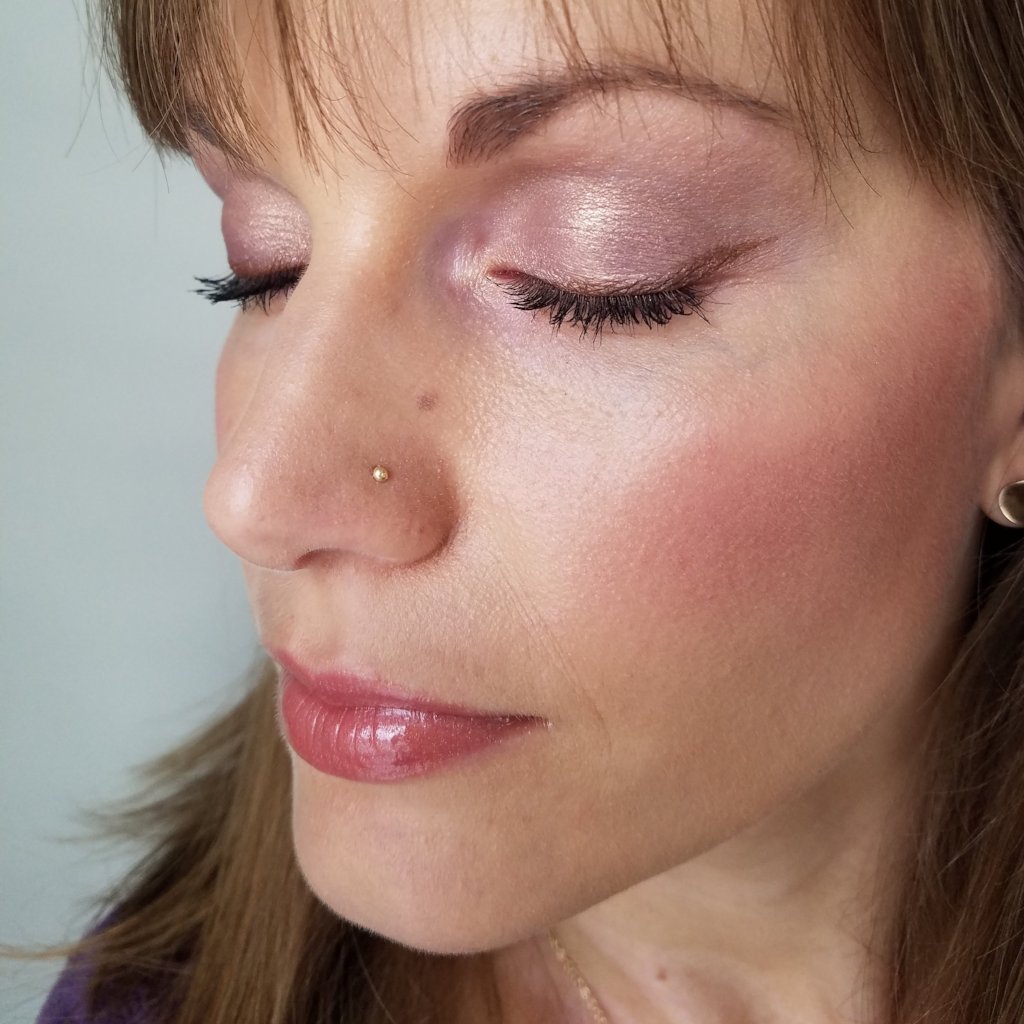 November Mineral Blush – Root