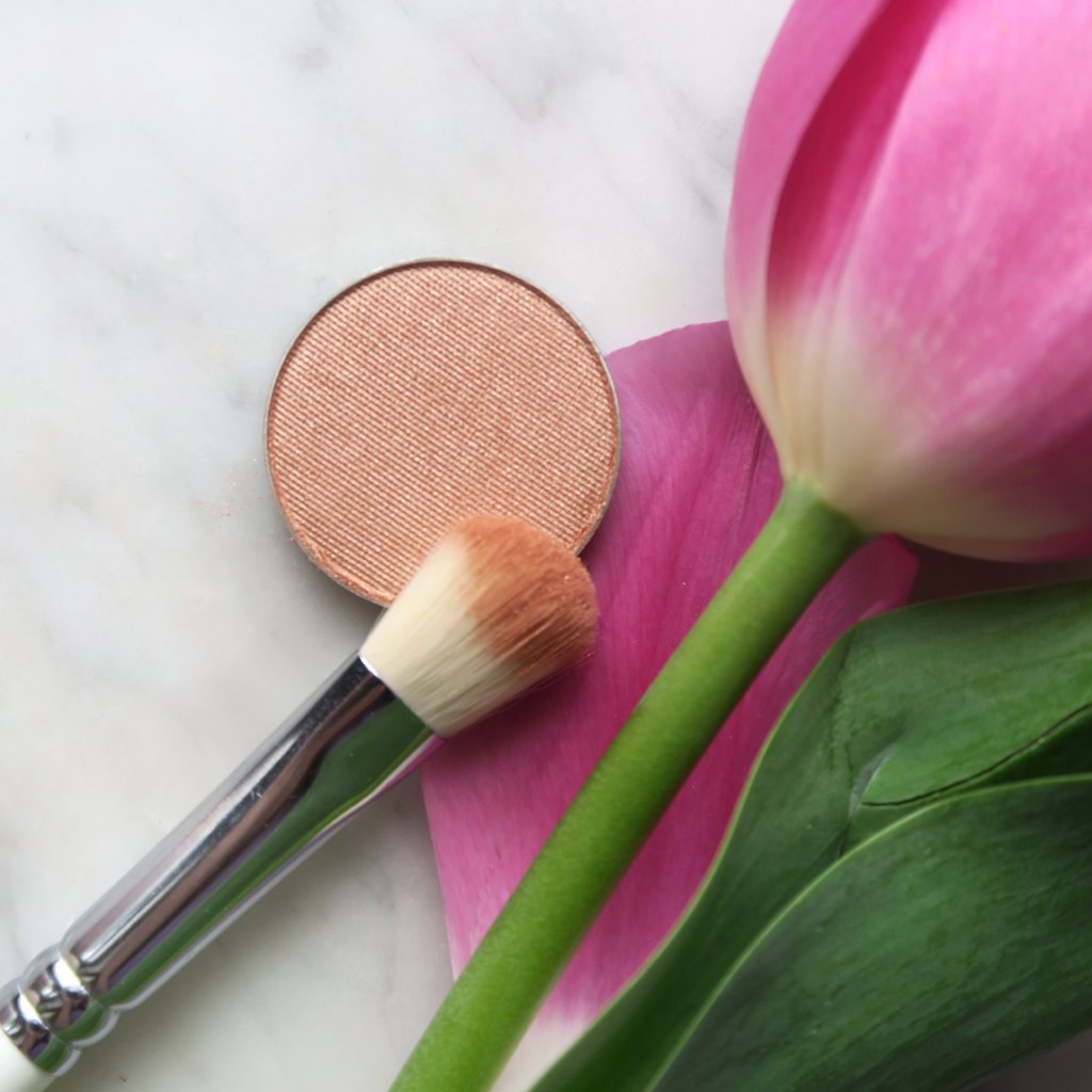 October • Pressed Eyeshadow Pigment – Root